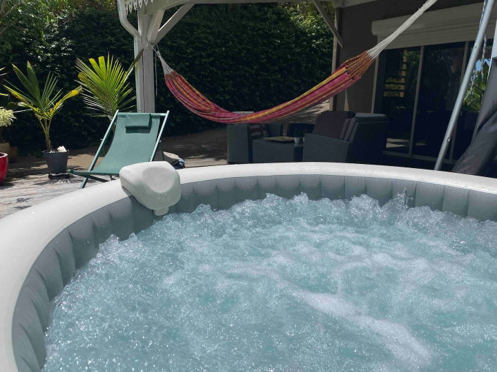 Zen House Cosy &Jacuzzi Dans Cadre Verdoyant - Fort-de-France