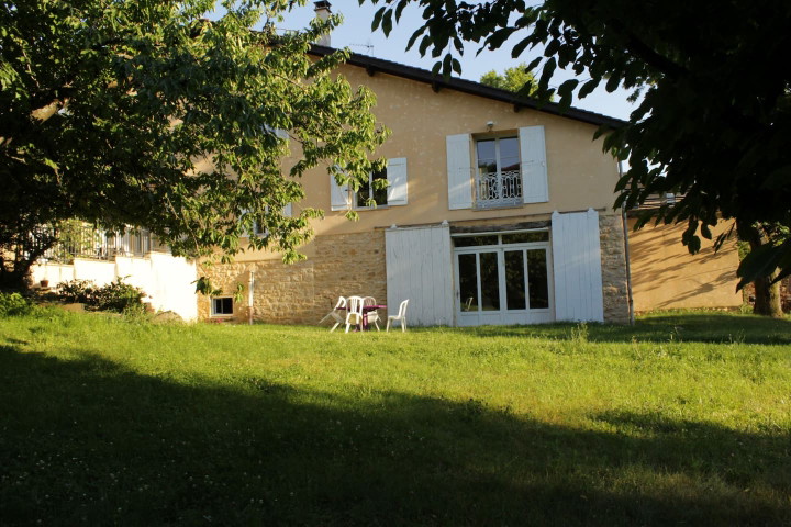 Charme Pressoir & Jardin, 15 Mn Train Lyon 4 à 8 P - Villefranche-sur-Saône