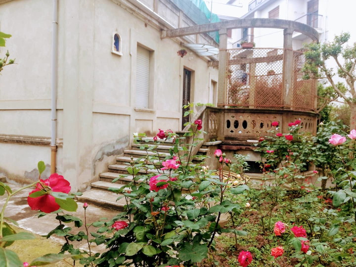 Villino Delle Rose
  Cir 306-cin Kto - Asti