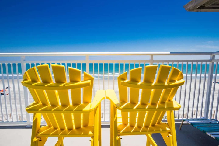 Incredible 3 Bedroom Oceanfront In Surfside! - Surfside Beach, SC