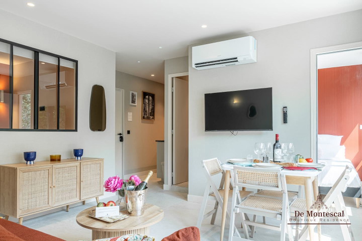 Montparnasse&nbsp;: Jacuzzi Confortable, Avec Climatisation - Paris 13e Arrondissement
