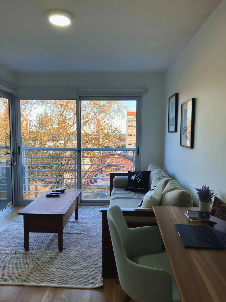 Feel At Home In Parque Rodó: 1br + Garage - Uruguai
