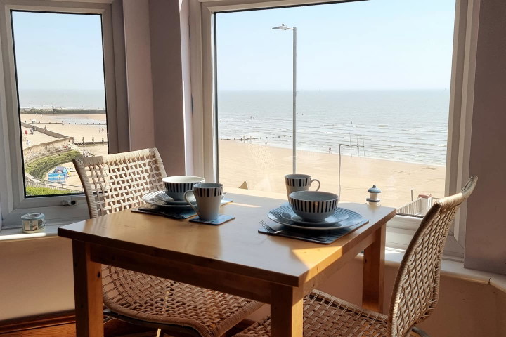 Beachfront With Sea Views In Walton On The Naze - Walton-on-the-Naze