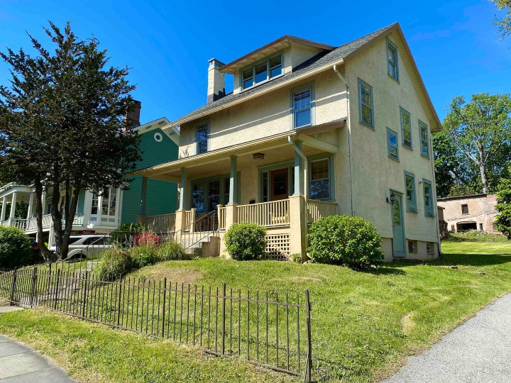 Victorian House With Amazing Hudson River View - Newburgh, NY