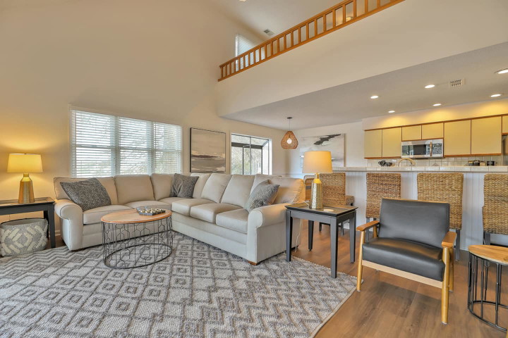 Spacious Seatrail 4 Bed/ 4 Bath Golf Villa - Sunset Beach, NC
