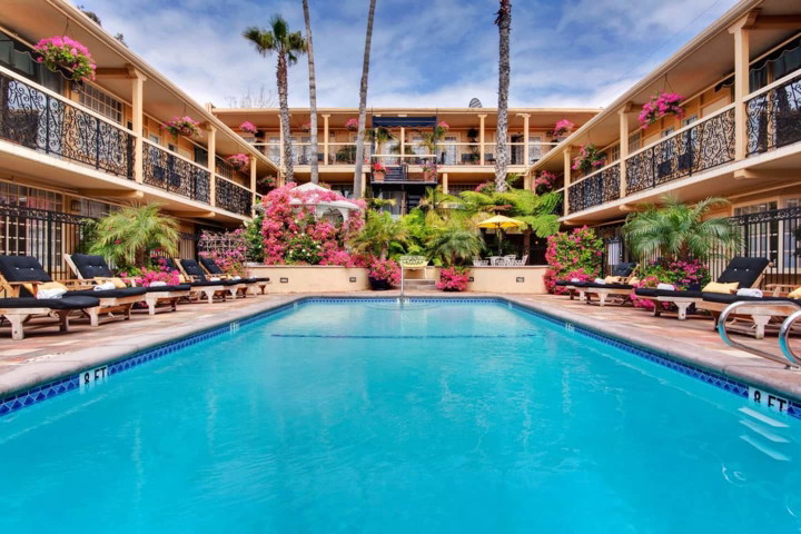 Relax, Swim, Bike, And Take A Stroll To Main Beach - Laguna Beach, CA