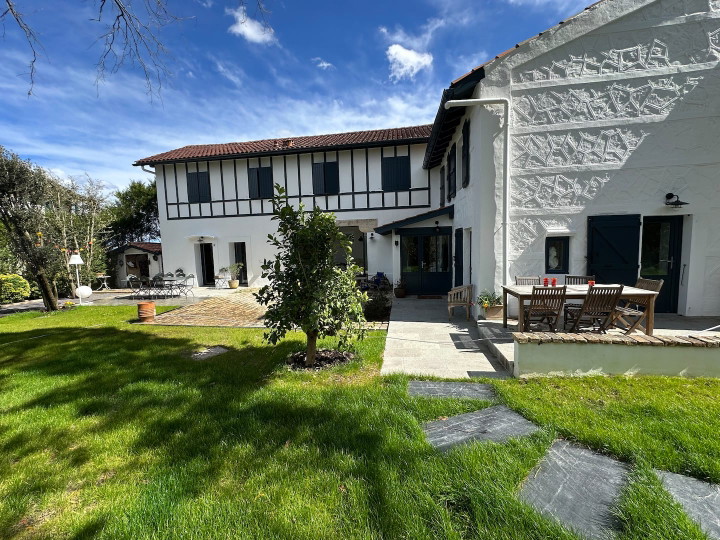 Maison Spacieuse Pour 10 Personnes - Urrugne