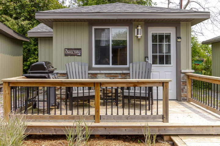 Westlake Cherry Valley Lodge; Beach Pass! - Prince Edward County