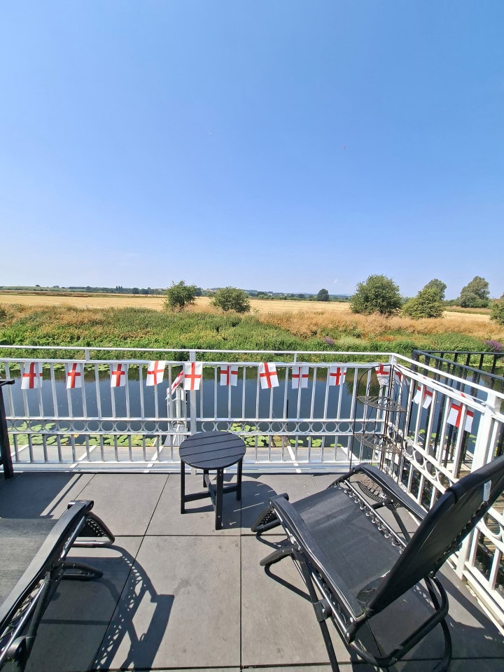 Fantastic Views Of The Ham And Malvern Hills - Tewkesbury
