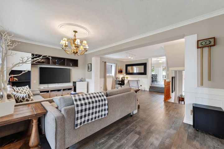 Spacious 4br Home | Parking | Near Transit - Toronto