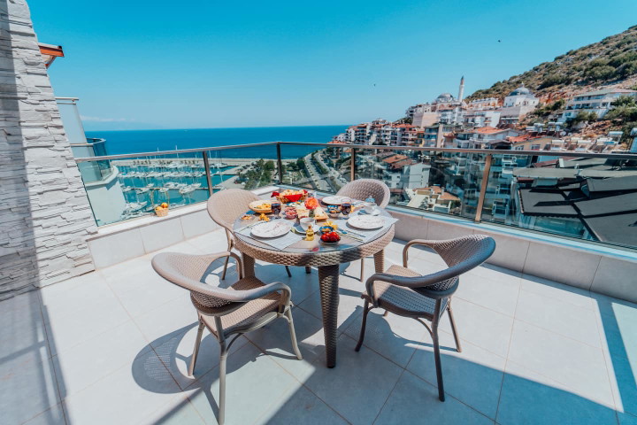 Fortunella - Kıyomi Lux Rooftop / Aile Odası (3+1) - Finike