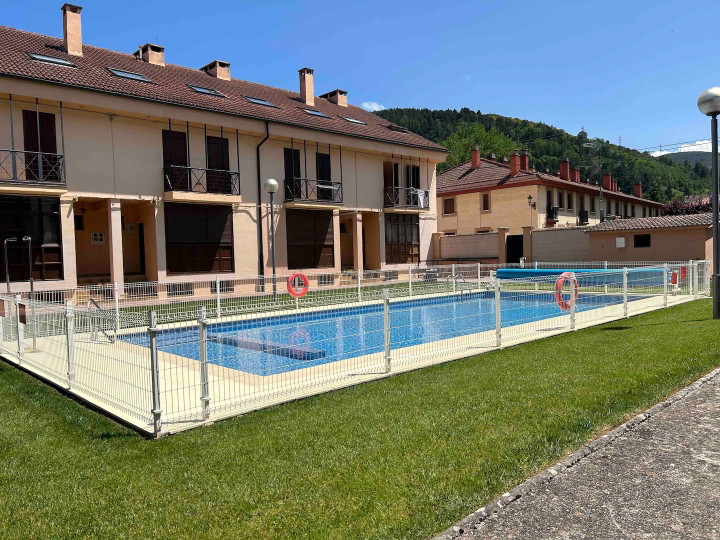 Casa Del Gekko - Adosado Con Piscina Y Merendero - Ezcaray