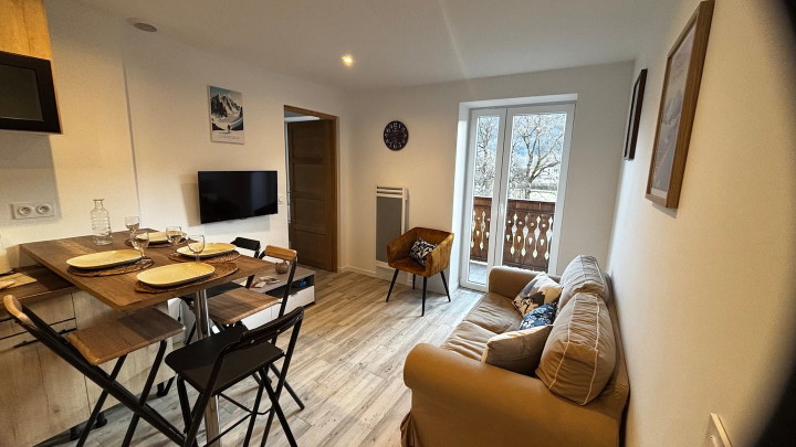 Appartement De Charme Avec Vue Montagne Faverges - Faverges