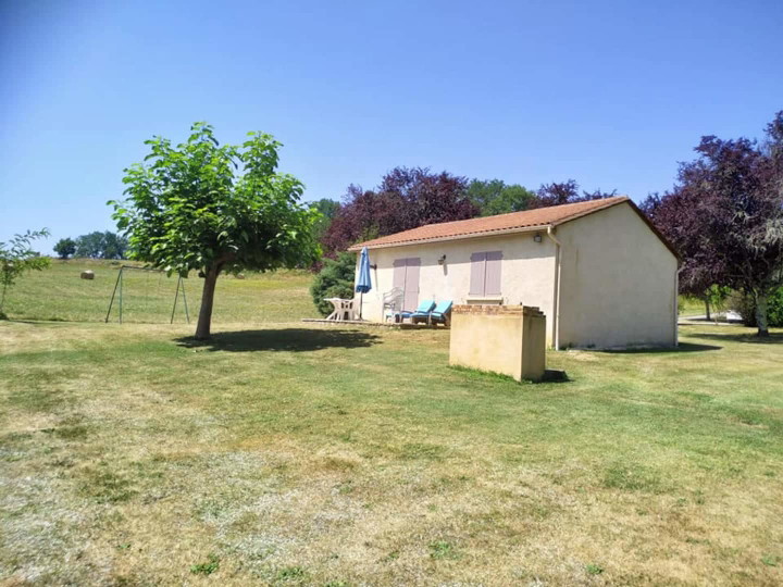 Gîte Acacia, A Quiet Place In The Heart Of Nature - Les Eyzies-de-Tayac-Sireuil