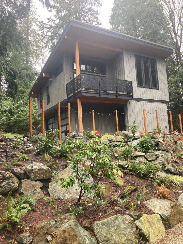 Killarney Coach House - Bowen Island