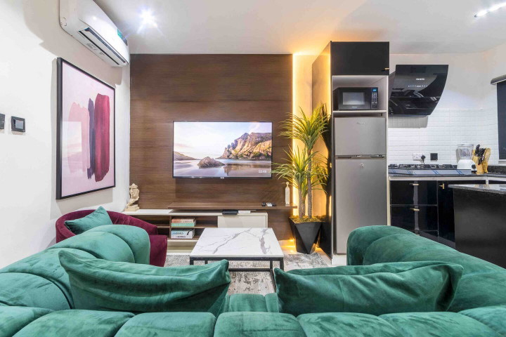 Tranquil Tavern- 1 Bedroom. Lekki Phase 1 - Lagos
