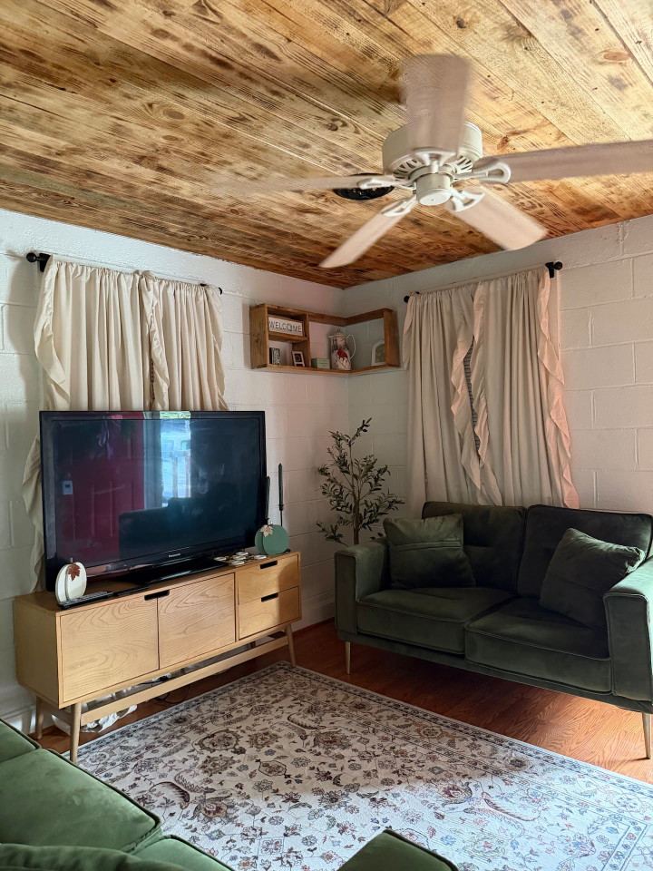 Fannies Farmhouse
Walking Distance From Uncp - Pembroke, NC