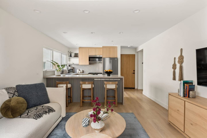 Tide House | Manhattan Beach - Unit B - Seaside - Manhattan Beach, CA