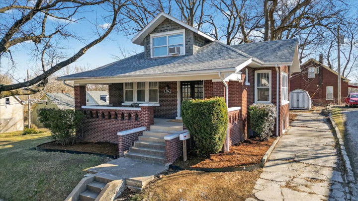 Pet Friendly Home King Bedssleeps Up To 7 - Belleville, IL