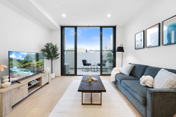 The Luma | Sunlit 2br + Free Parking - Surry Hills