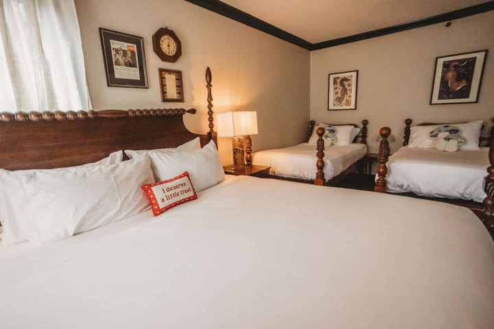Family Basecamp At Hideaway Inn Lenox - Stockbridge, MA