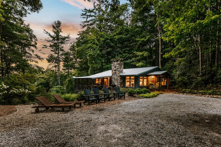 Reach Out For A Last Minute Discount! - Cashiers, NC