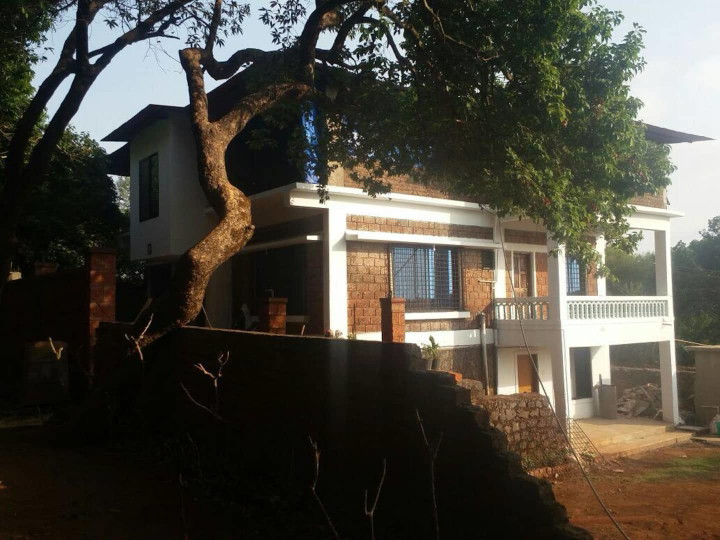 3 Rooms In A 4bhk Villa | Forest View Balcony - Mahabaleshwar
