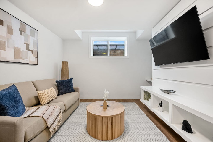 Scandi-inspired Comfort 2-br 1-ba - Alberta