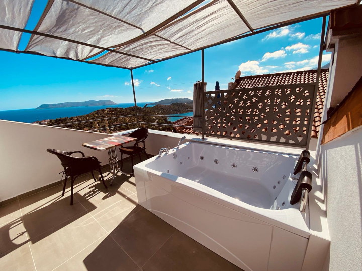9/kaş Center Studio With Sea View And Jacuzzi - Kaş