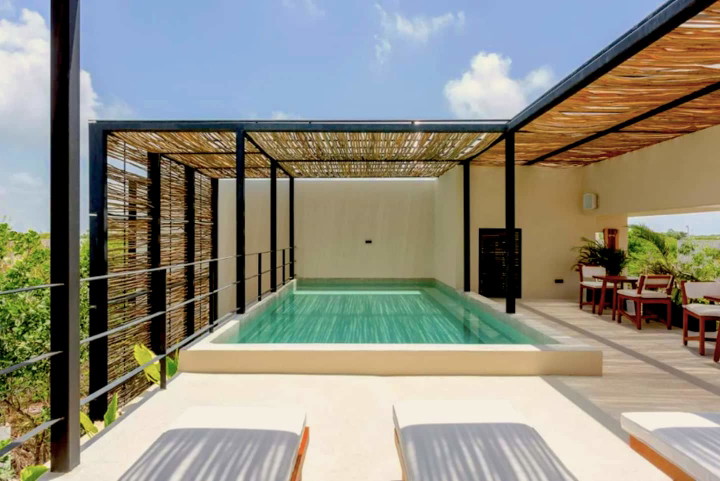 Spacious & Central 1-br Condo | Rooftop Pool, Wifi - Riviera Maya