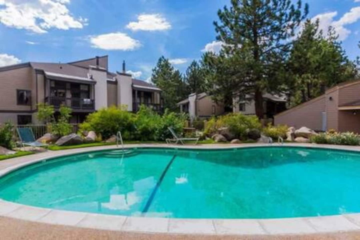 Sweet 2br/2ba Condo Located In Town. Sleeps 5 - Mammoth Lakes, CA