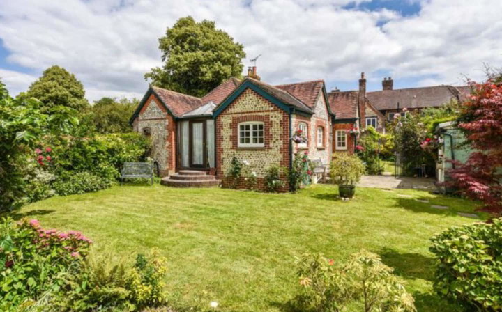 Holiday Cottage - Goodwood -South Downs - Sleeps 4 - South Downs