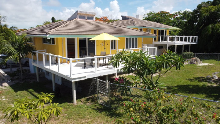 Charming 3 Bed 200 Steps From Ocean, Car Available - Freeport
