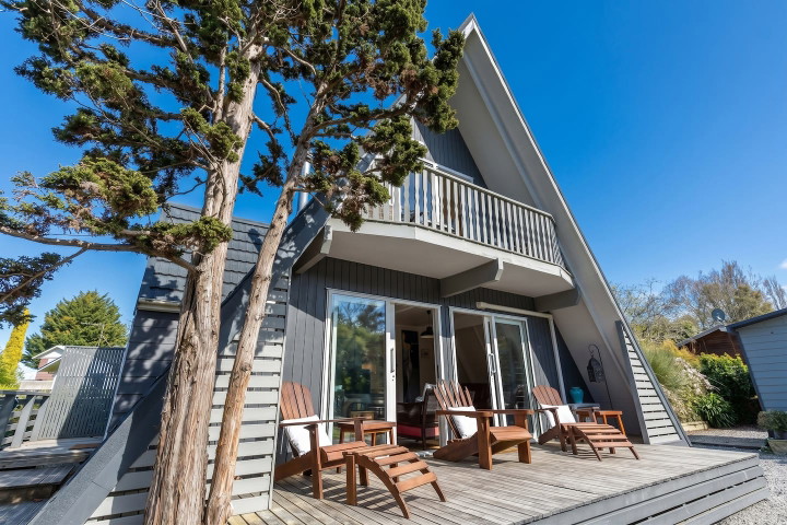 The House For All Seasons, Occasions And Ages. Perfect For Families! - Greytown