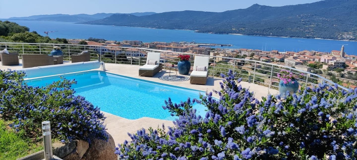 Bas De Villa
Piscine, Vue Mer - Propriano