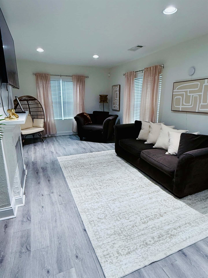 Family-friendly 2br Bungalow | Falcons  Concerts  Pool Access | Botel - Atlanta, GA