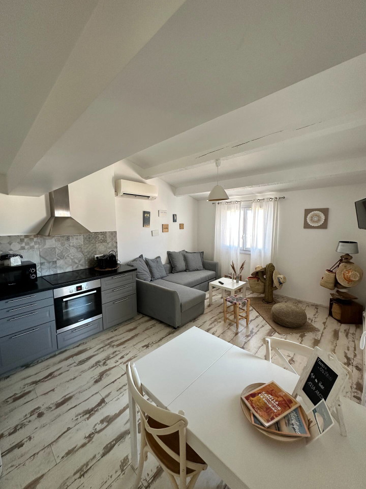 Le Bohème Apartment, In Village Center, 300m From The Sea, Pets Welcome - Saintes-Maries-de-la-Mer