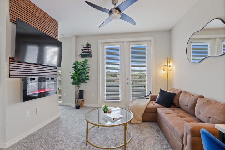 New Modern Stay/gym/pool/freeparking/tampa Getaway - Tampa