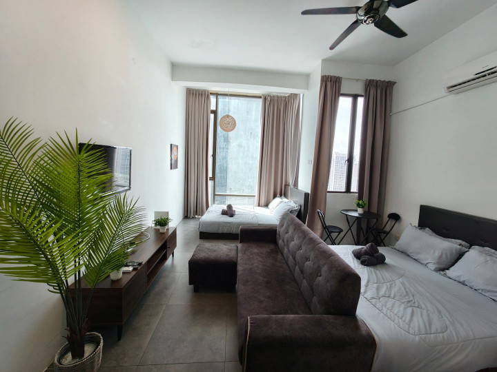 City Escape Pj 5pax 200mbps 1utama Mrt Pjpac Dpac - Petaling Jaya