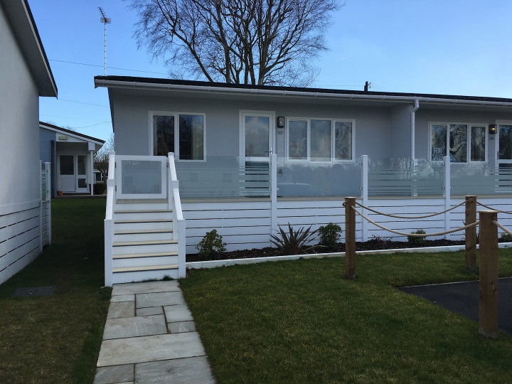 2 Bedroom Holiday Home On The Southern Broads - Lowestoft