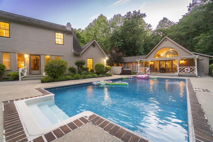 Spacious 5br Helen Villa With Private Pool, Hot Tub, And Game Room. - Cleveland, GA