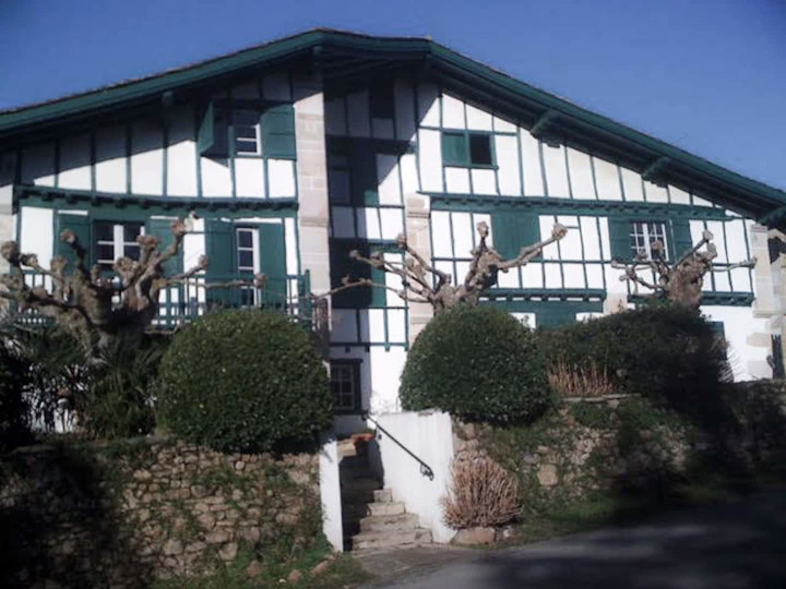 Appartement Dans Maison Basque - Sare