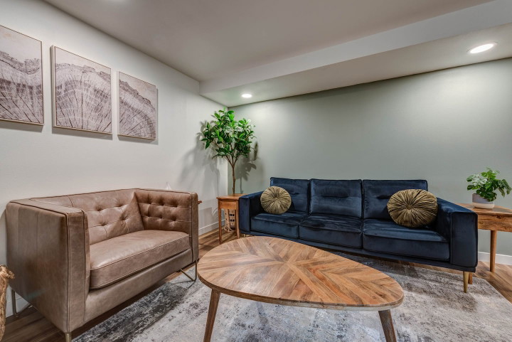 Private Suite With Full Kitchen + W/d - Everett