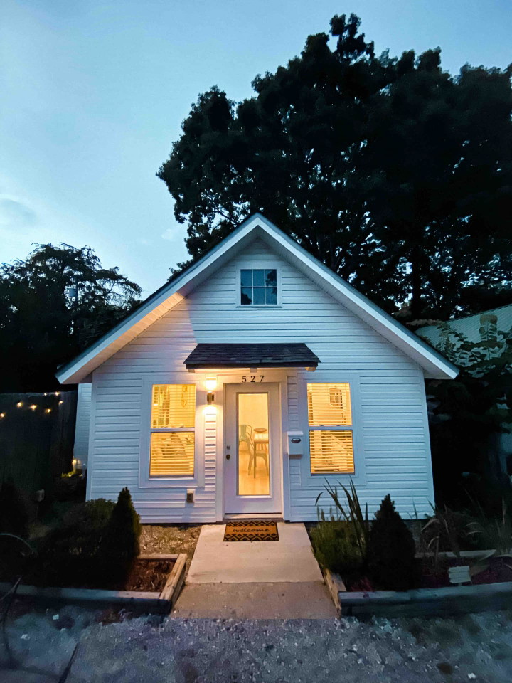 ⭐️⭐️⭐️⭐️⭐️Casita Blanca ️Dining, Brews,shopsdtwnlux - Hendersonville, NC