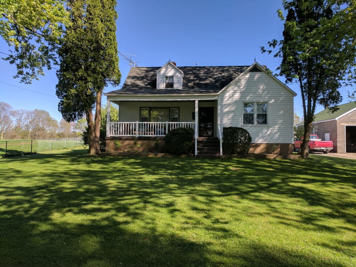 Charming Country House - West Virginia