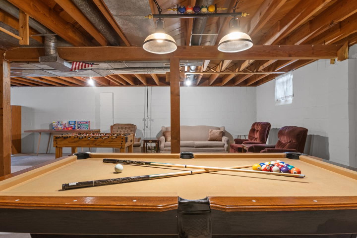 Pet-friendlyfenced Yard W/deckpool Table - Rapid City, SD