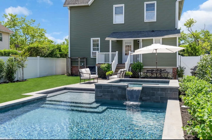 Heated Gunite Pool And Spa With Parking! - Long Branch, NJ