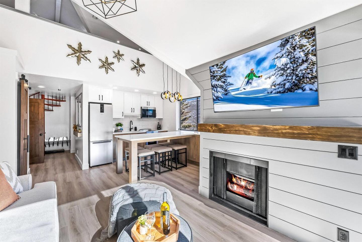 Slopeside Escape W/ Pool, Hot Tubs & Views - Park City, UT