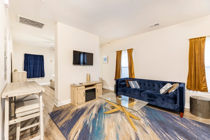 Brand New Studio Guest House With Full Kitchen. - Columbia, SC