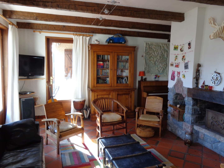 Chalet, Entouré D'un Jardin Clos. - Embrun